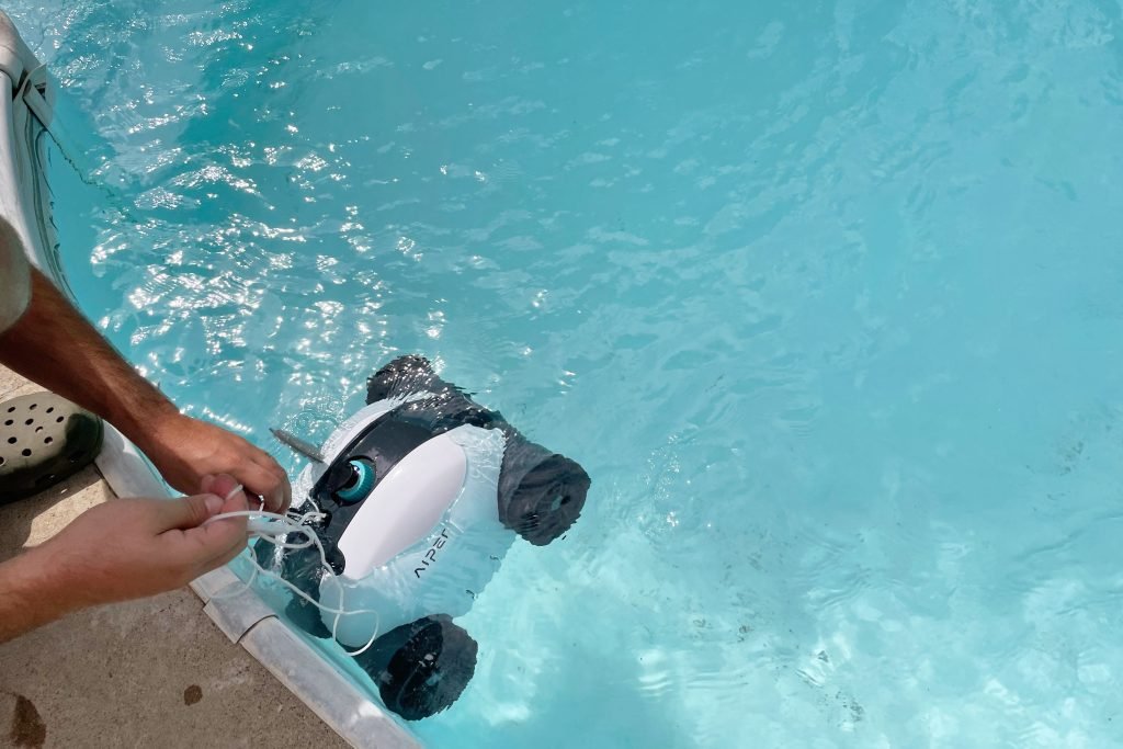 5 best pool vacuum for small pools [In 2026]